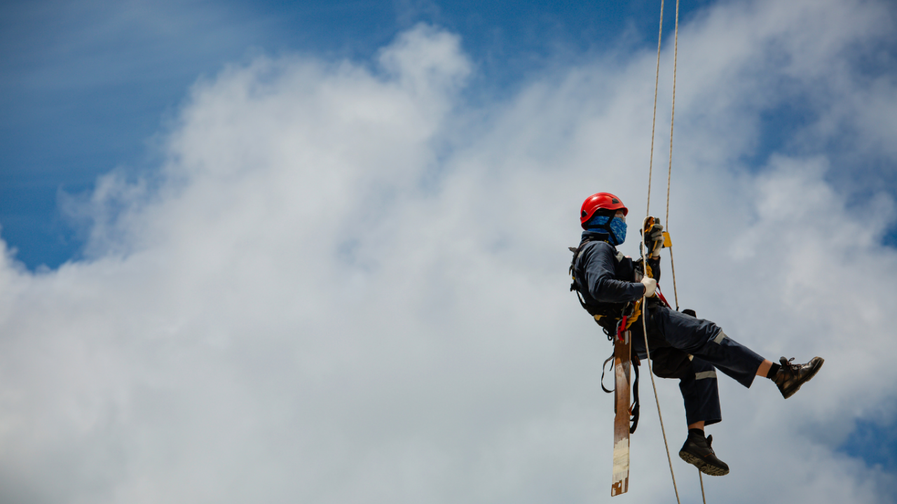 Expert Rope Access & Work at Height Solutions - Engrity Group Inc.